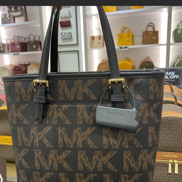 Michael Kors | Bags | Mk Jet Set Travel Signature In Xsmall Tote Bag ...